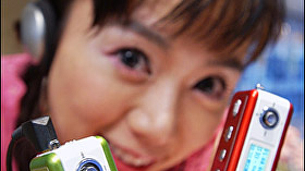 삼성전자, 패션 MP3P '옙 YP-T6' 출시