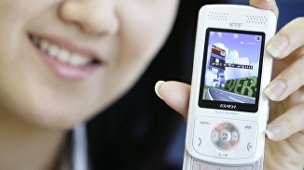 KTFT, 화면분할 멀티태스킹 가능 지상파DMB폰 출시