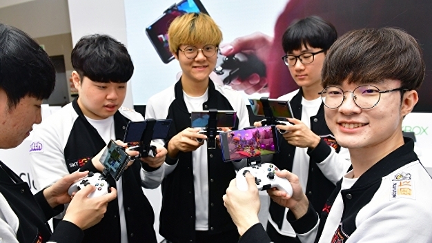 [포토]페이커도 하는 SKT-MS 5G 기반 클라우드 게임