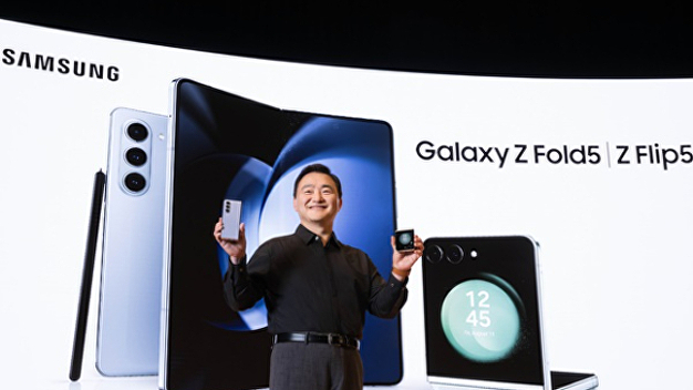 In the 'Samsung phone graveyard', it was different with foldable phones ...