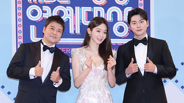 [포토]전현무-강민경-이이경, MBC 방송연예대상 3MC