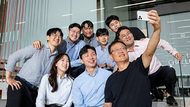 KT&G, 상상주니어보드 3기 출범…2030 직원이 CEO에 임명장 수여