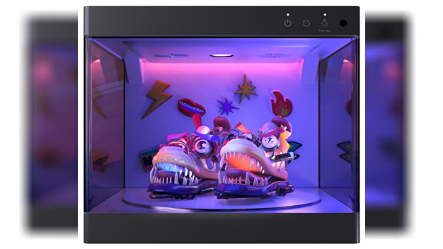 LG전자, CES 2023서 NFT 신발·스타일러 슈케이스 공개