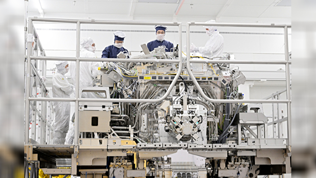 KLA도, ASML도 中 탈출 러시…반도체 장비기업 실적 '직격타'